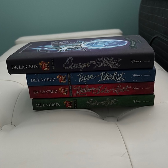 Disney | Other | Disney Descendants Book Set Series | Poshmark